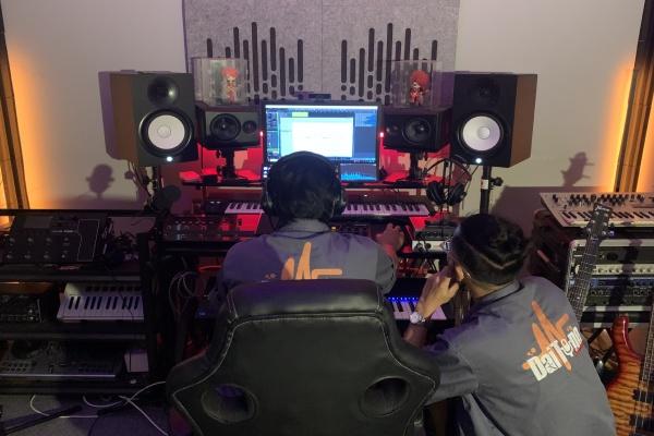 Studio Recording Bandung | Daitone Music Studio
